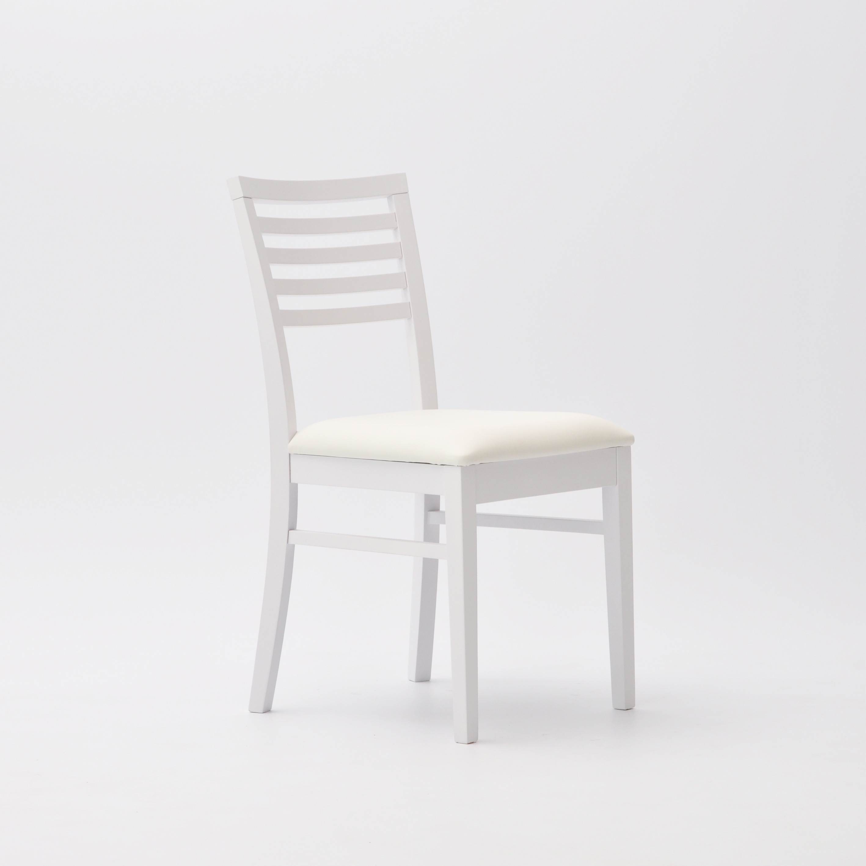 Ronja Stol - Vit - 1295 kr - Klädda & stoppade stolar - Trendrum.se