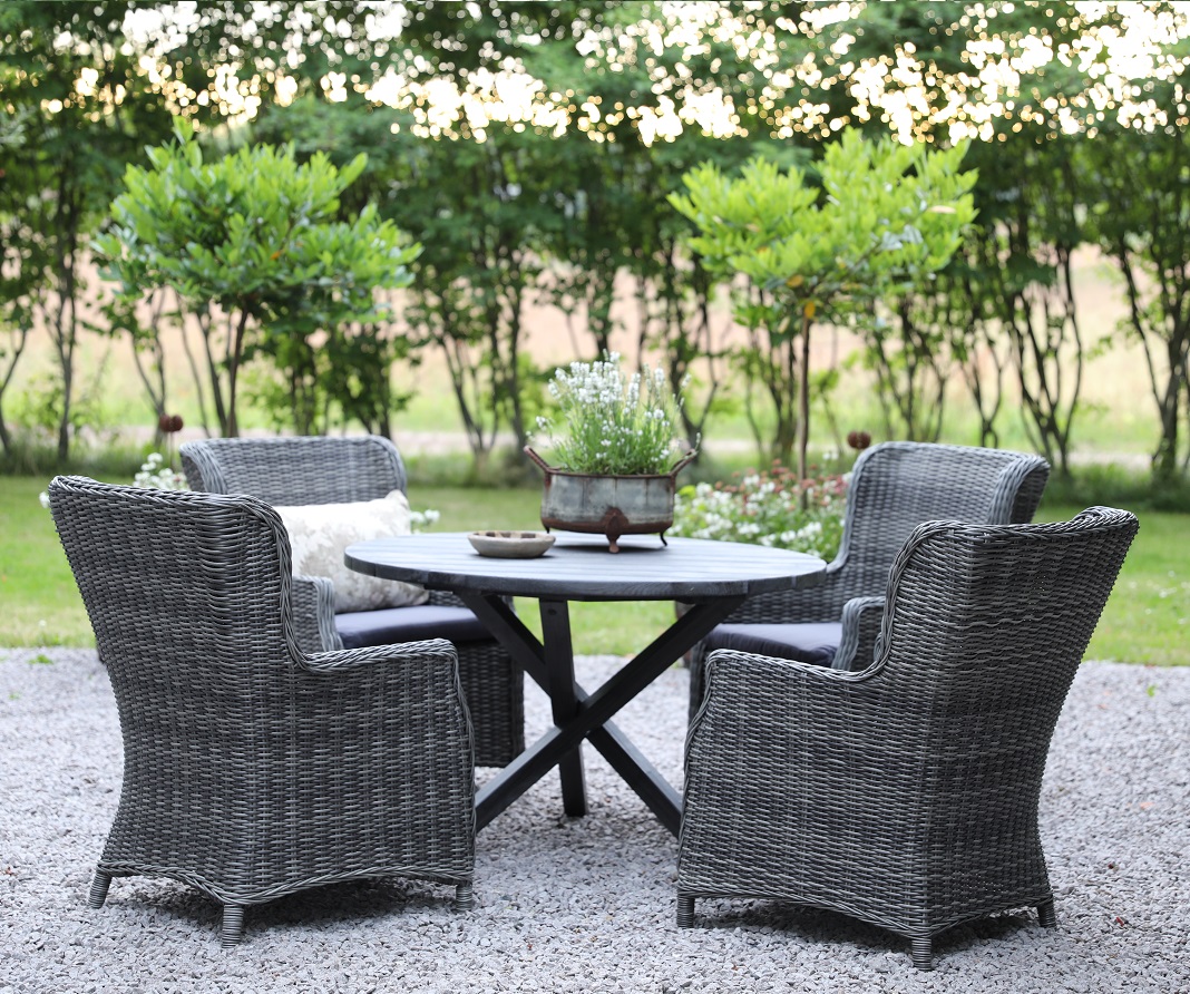 Matgrupp Mercury: Scottsdale runt bord i shabby Chic grå inklusive 4 st ...